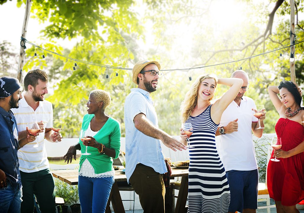 How to Host the Perfect Lawn Garden Party 2022 Twinstar Home